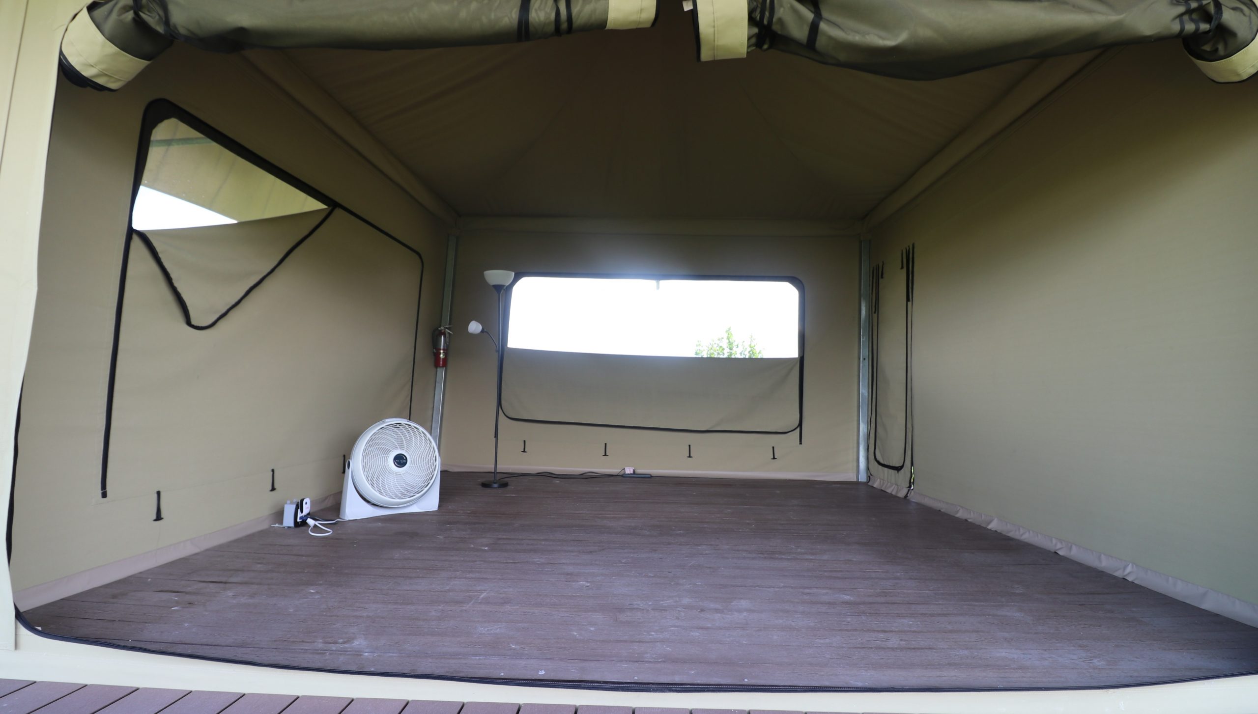 Summer Glamping Tents - Flamingo Everglades